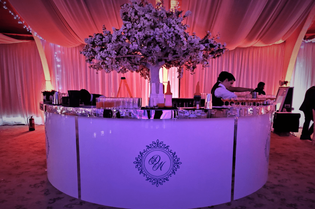 Bespoke Bars in London - Bee Sounds DJ